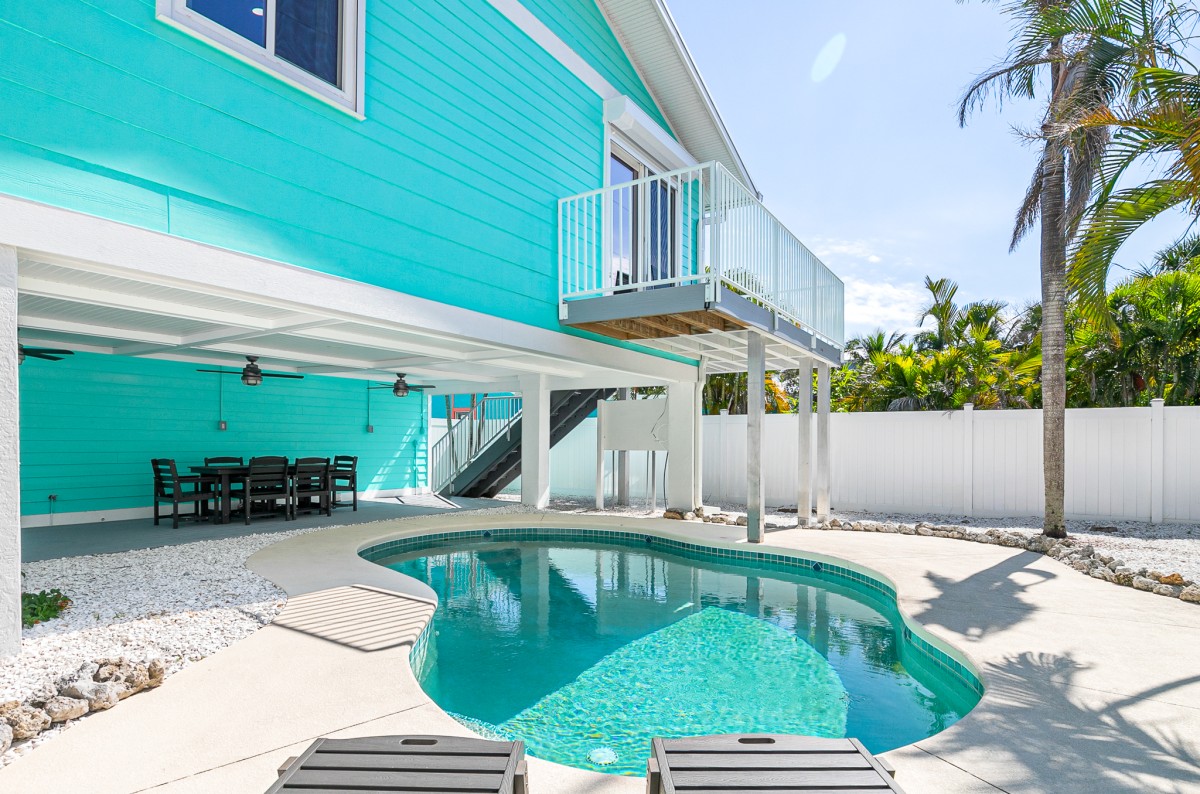 Sand & Sun B SIDE | Holmes Beach, FL | Island Vacation Properties