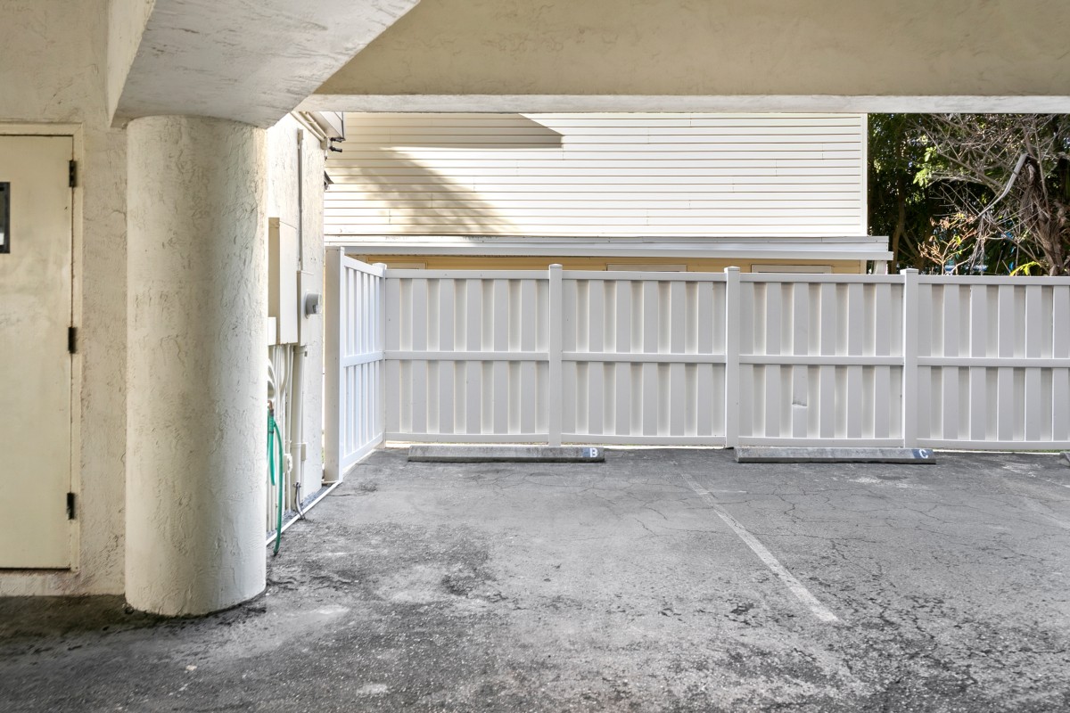 Bayview Condo B | BRADENTON BEACH, FL | Island Vacation Properties