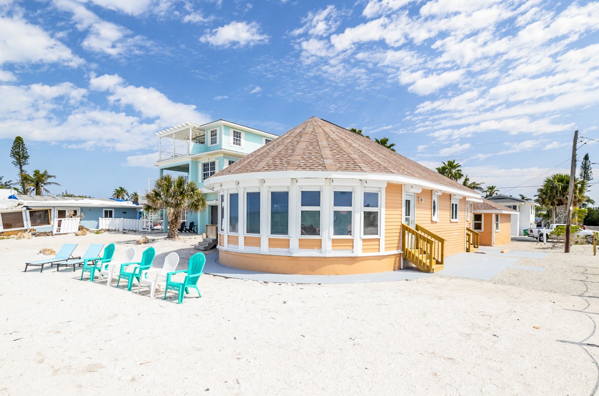Breakers 1 | Holmes Beach, FL | Island Vacation Properties