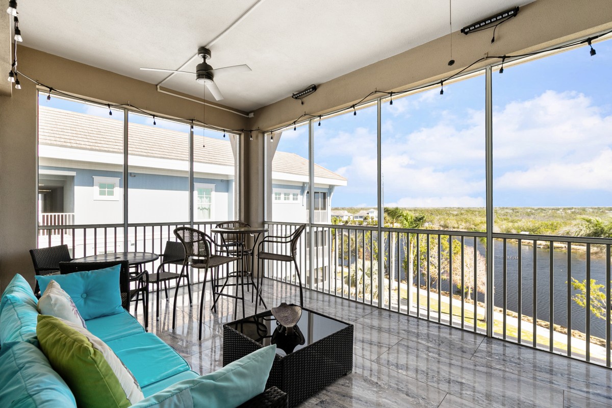 One Particular Harbour 395-402 | Bradenton, FL | Island Vacation Properties